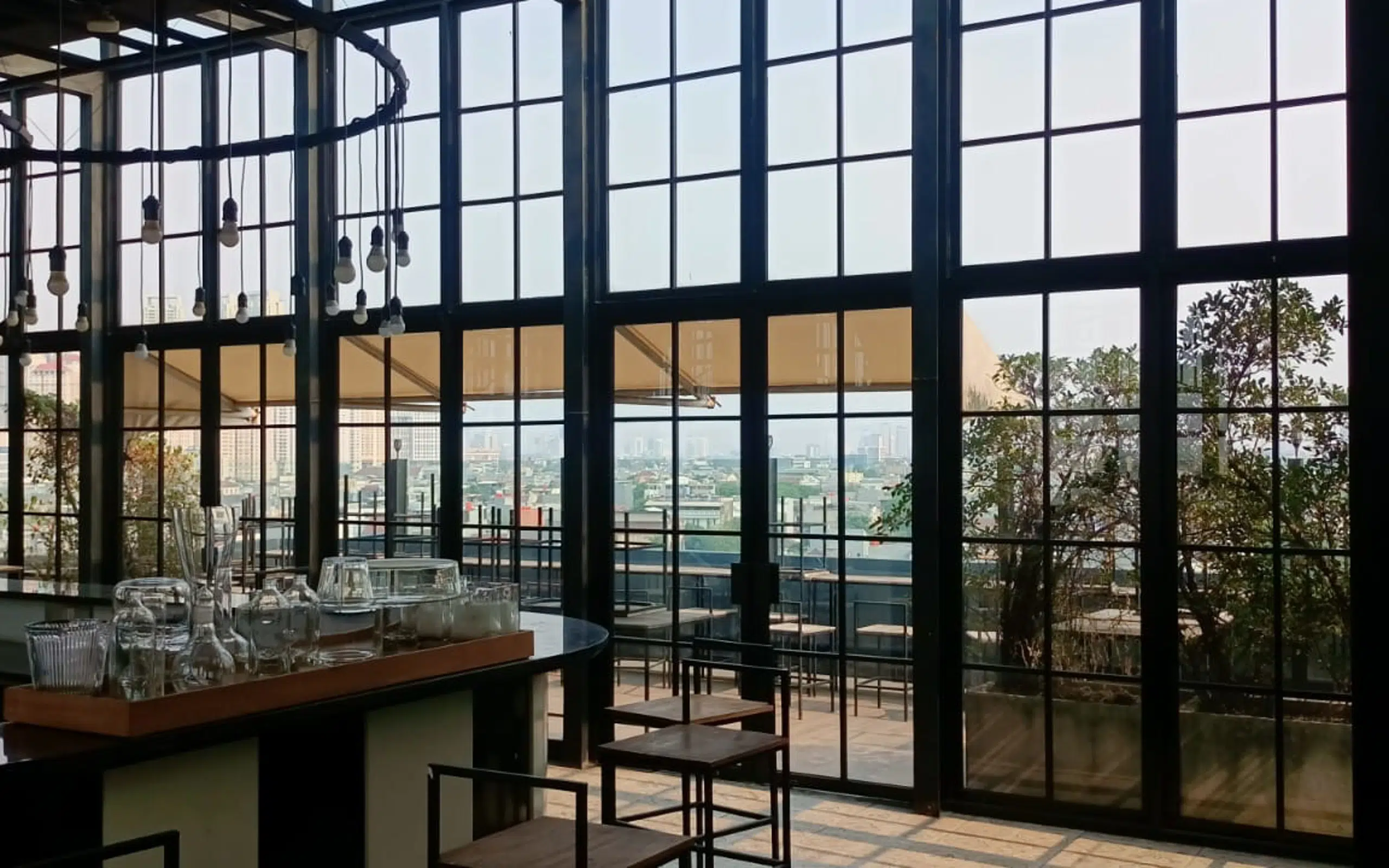 Maple Hotel Grogol - Official Website of the Hotel